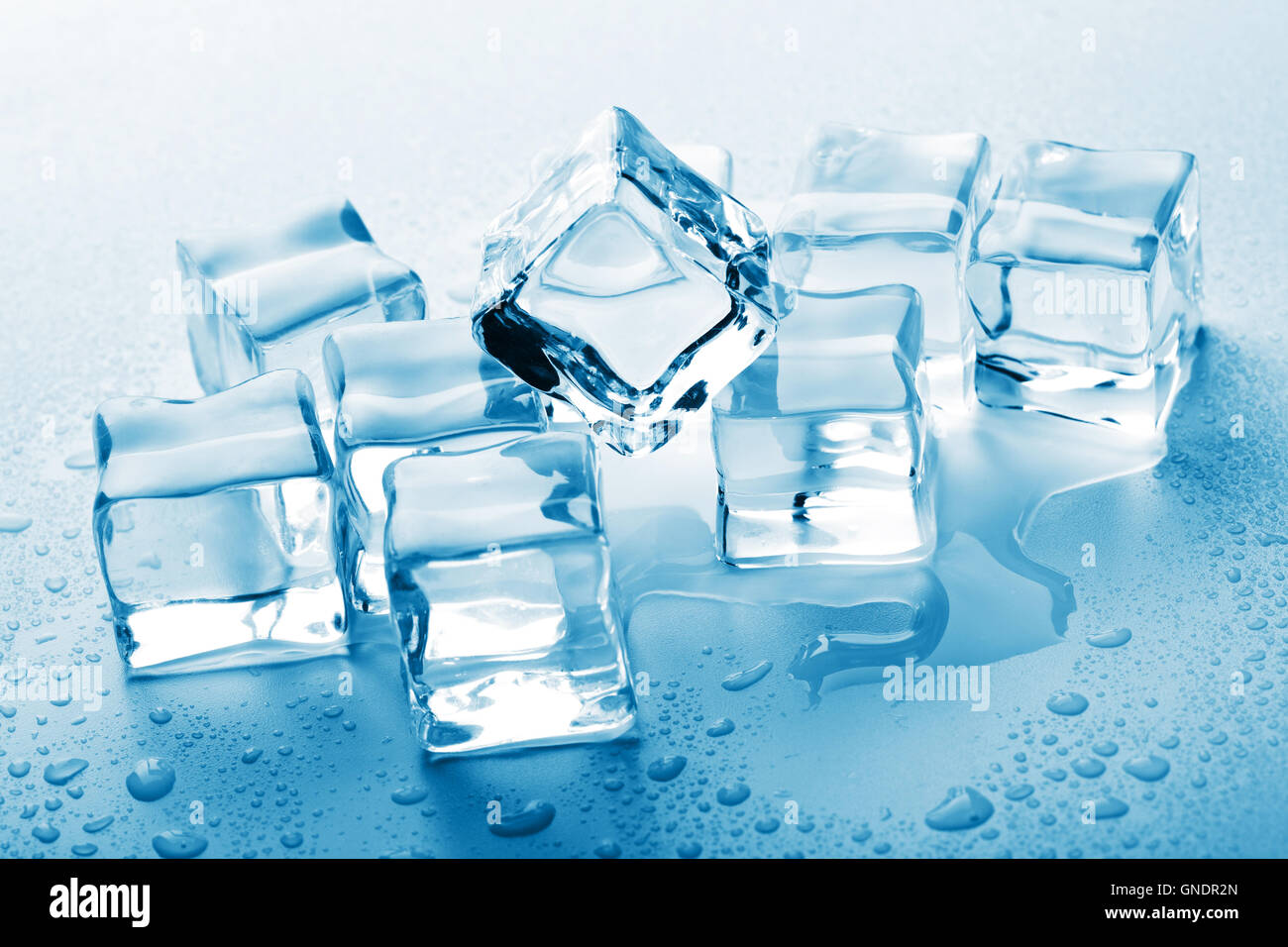Ice block melt hi-res stock photography and images - Alamy