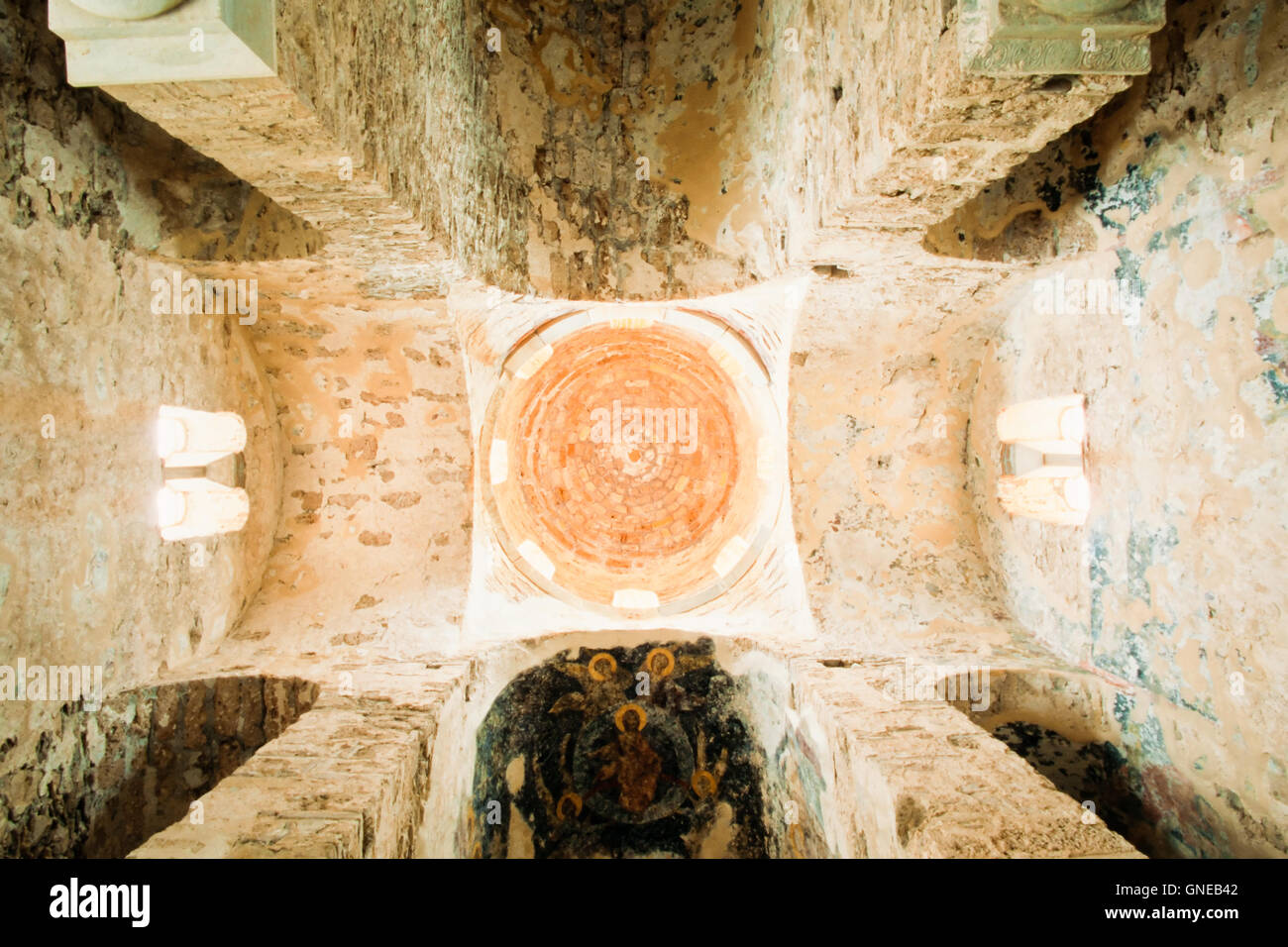 Ancient greek roof construction hi-res stock photography and images - Alamy