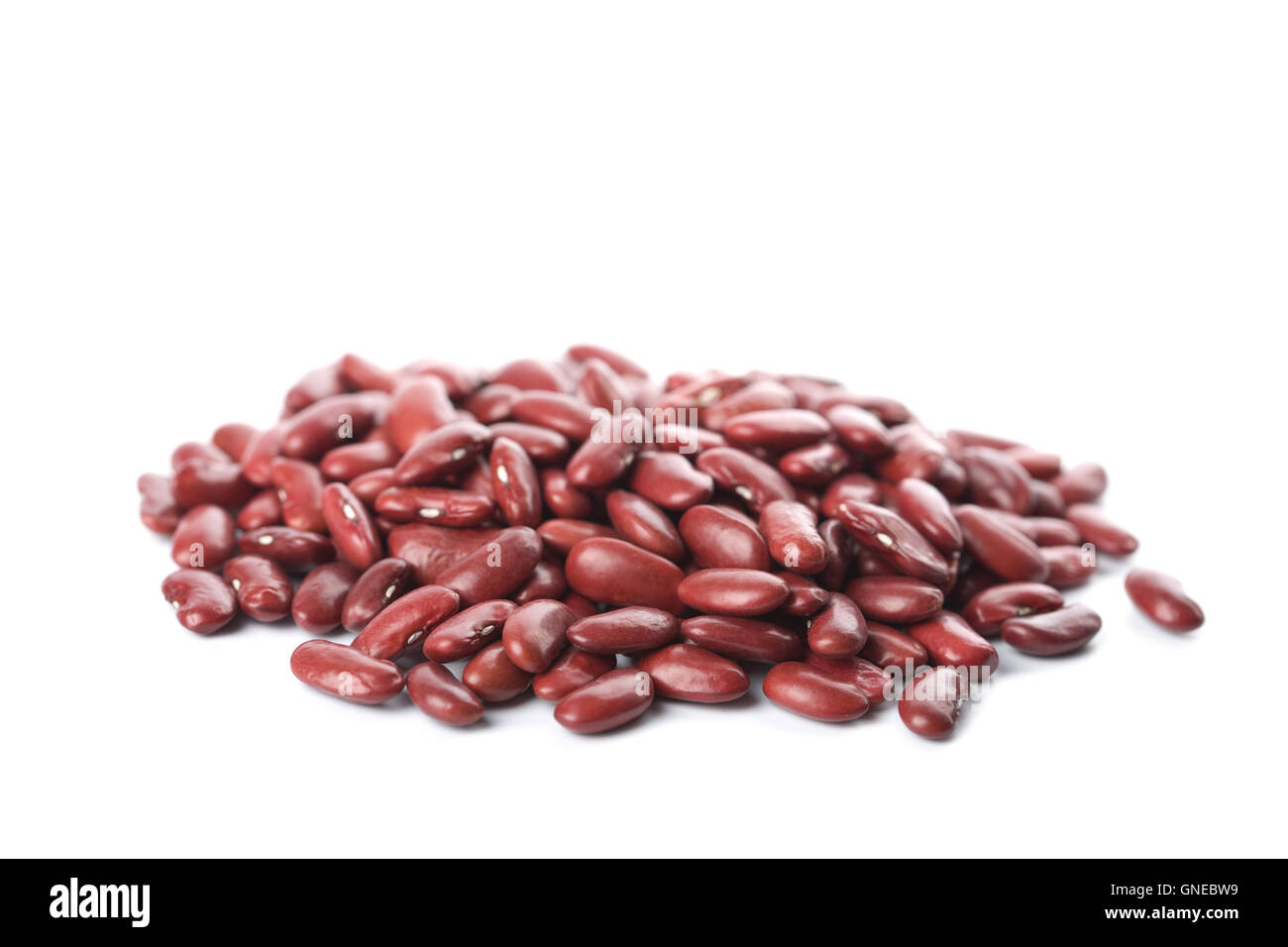 red haricot beans isolated Stock Photo - Alamy