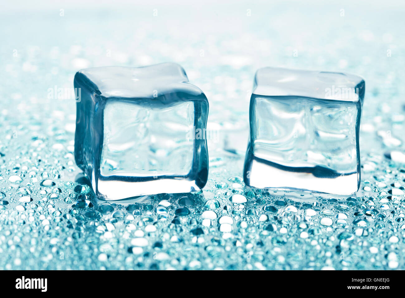 melting ice cubes Stock Photo - Alamy