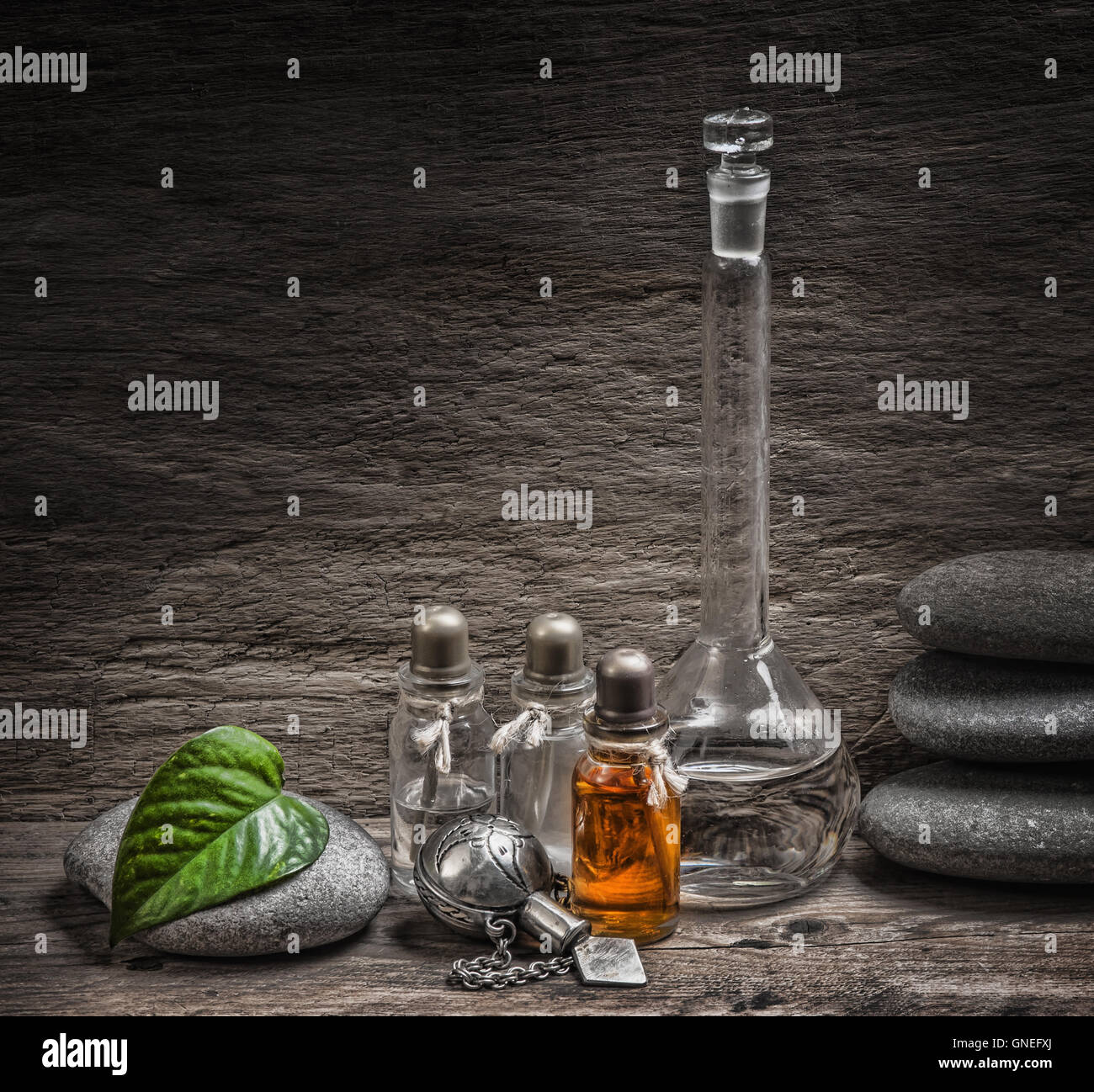 Vials with essential oils Stock Photo - Alamy