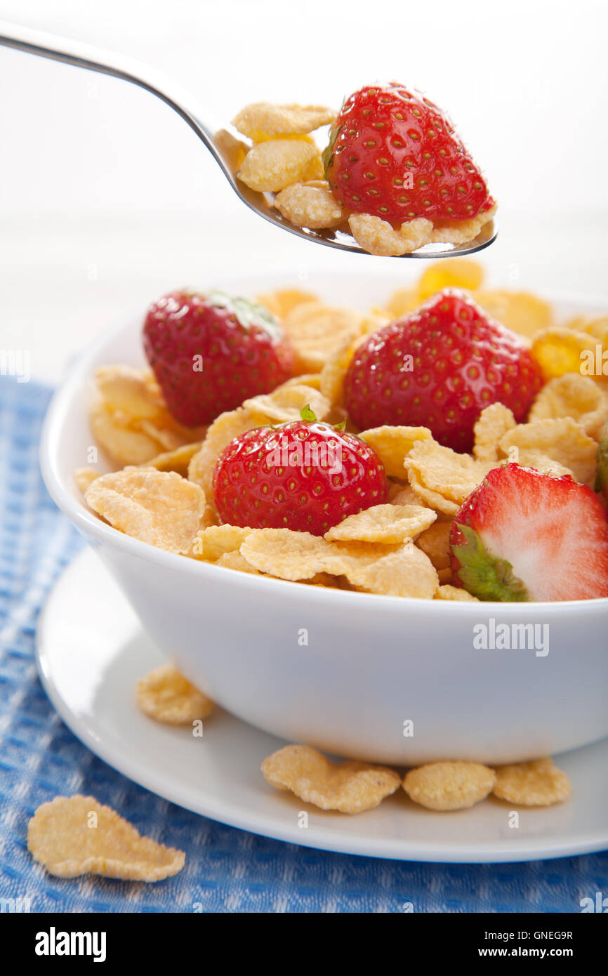 cornflakes with strawberry Stock Photo - Alamy