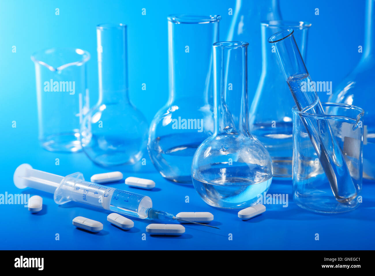 chemical laboratory equipment Stock Photo - Alamy