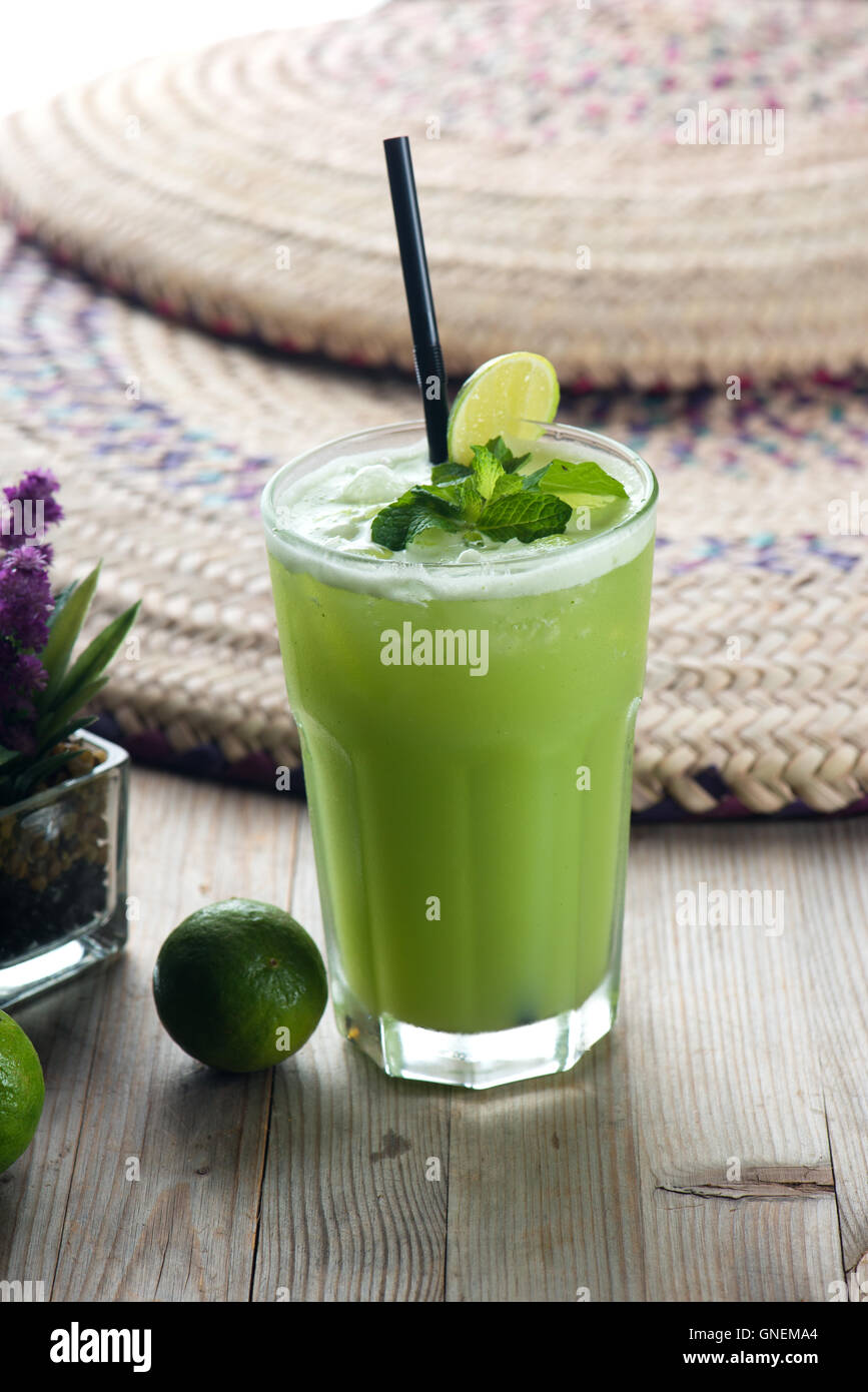 Kedondong hi-res stock photography and images - Alamy