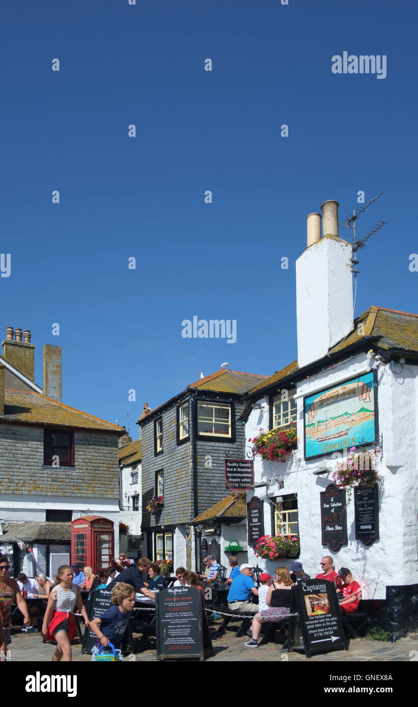 St ives cornwall pub hi-res stock photography and images - Alamy