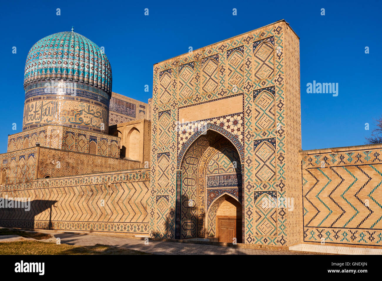 Uzbekistan, Samarkand, Unesco World Heriatge, Bibi Khanoum mosque Stock ...