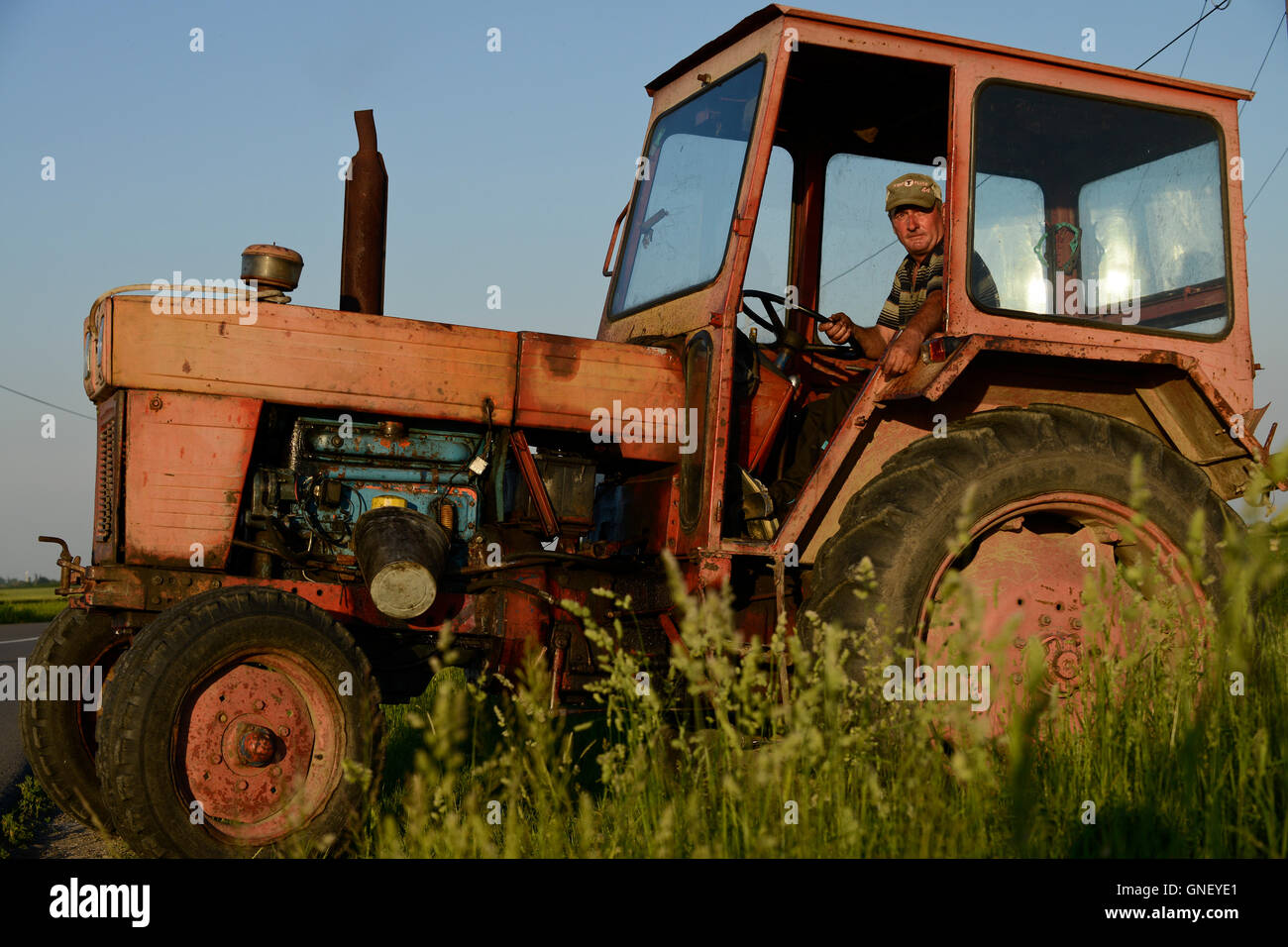 ROMANIA Banat, romanian made UTB tractor / RUMAENIEN Banat, UTB Traktor ...
