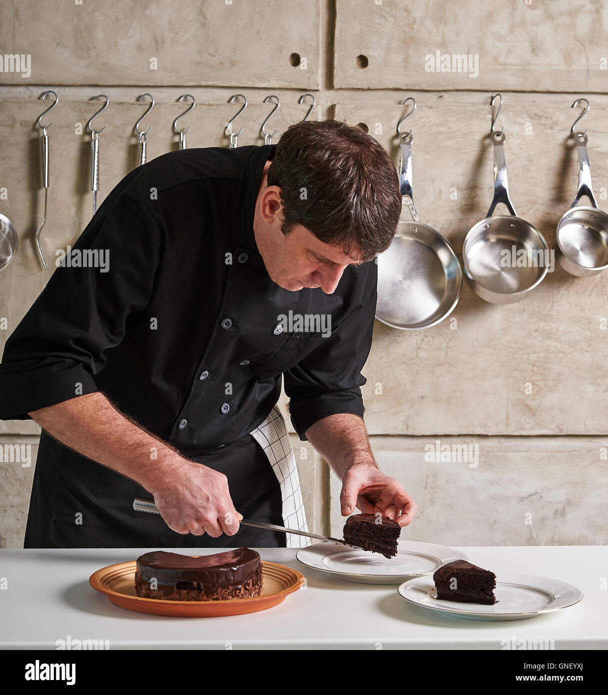 Restaurant hotel private chef preparing desert chocolate cake Stock ...