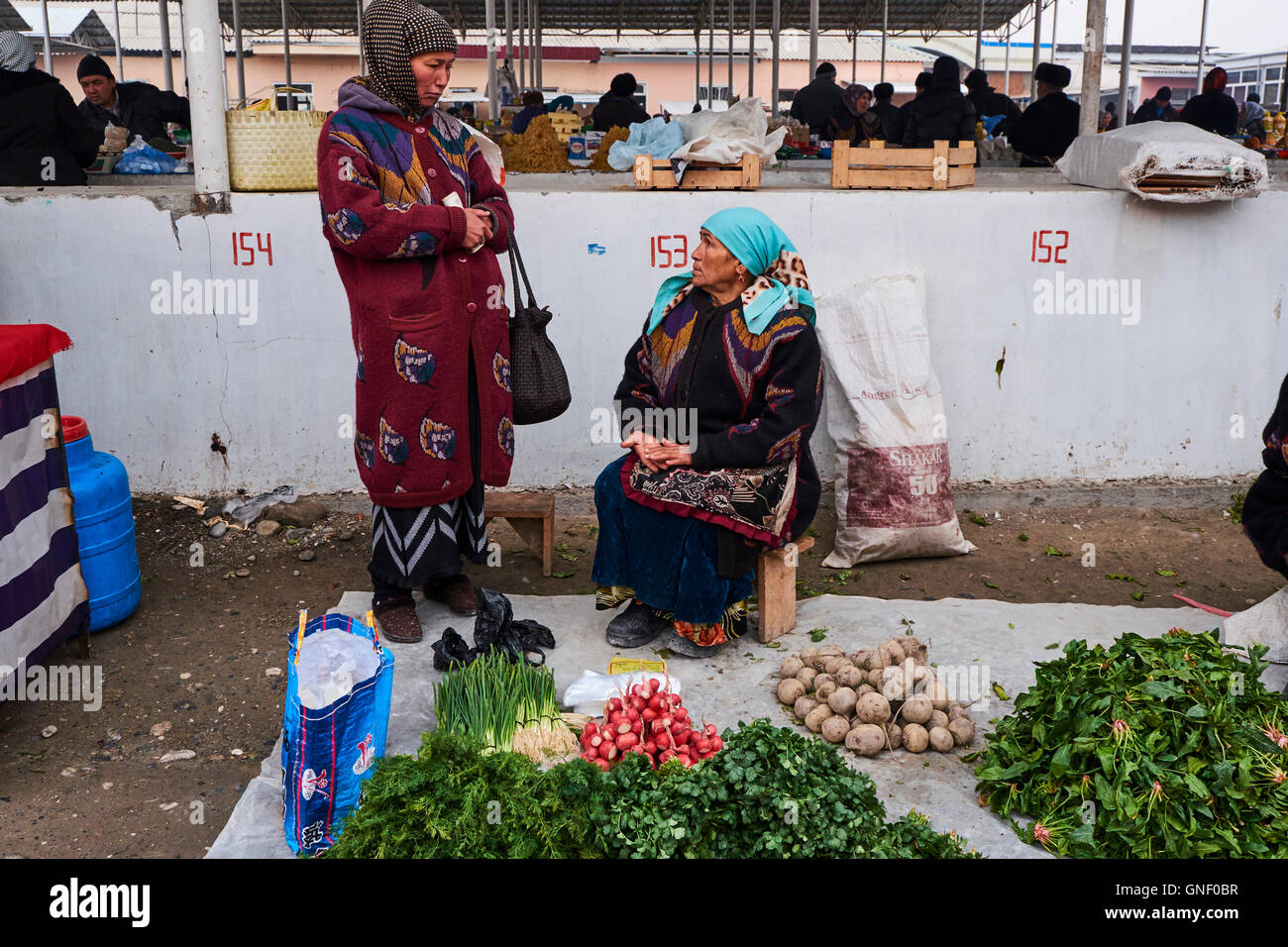 Uzbekistan outdoor market hi-res stock photography and images - Alamy