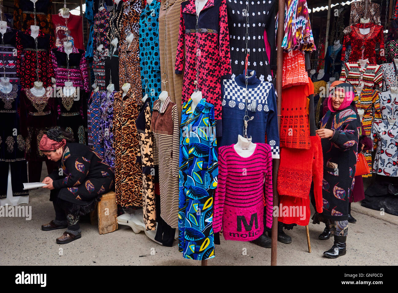 Silk bazaar hi-res stock photography and images - Alamy