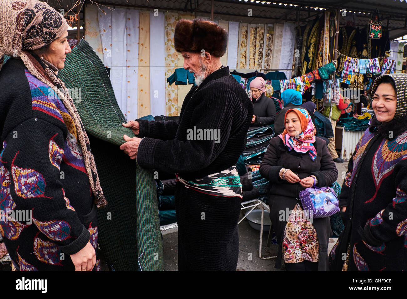 Uzbekistan outdoor market hi-res stock photography and images - Alamy