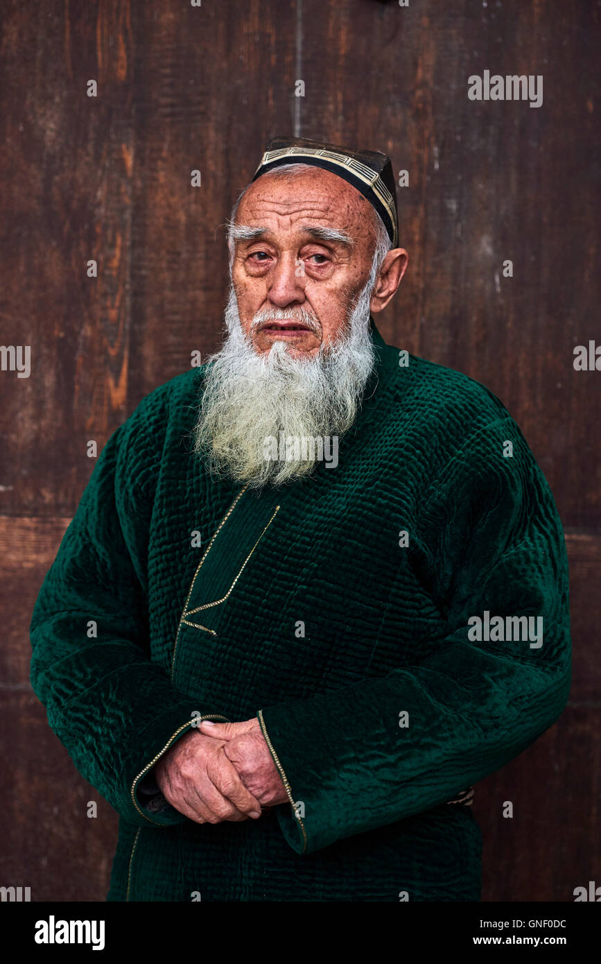 Uzbek Man High Resolution Stock Photography and Images - Alamy