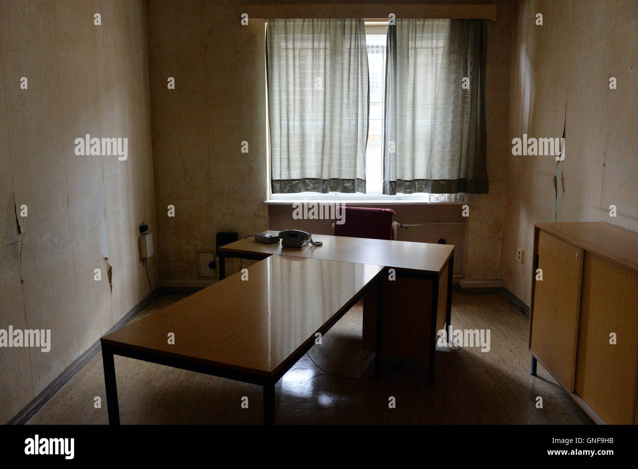 Berlin, Germany. 23rd Aug, 2016. View into an interrogation room at the ...