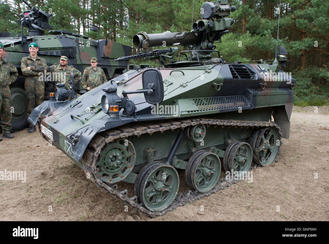 Chainmail armour hi-res stock photography and images - Alamy