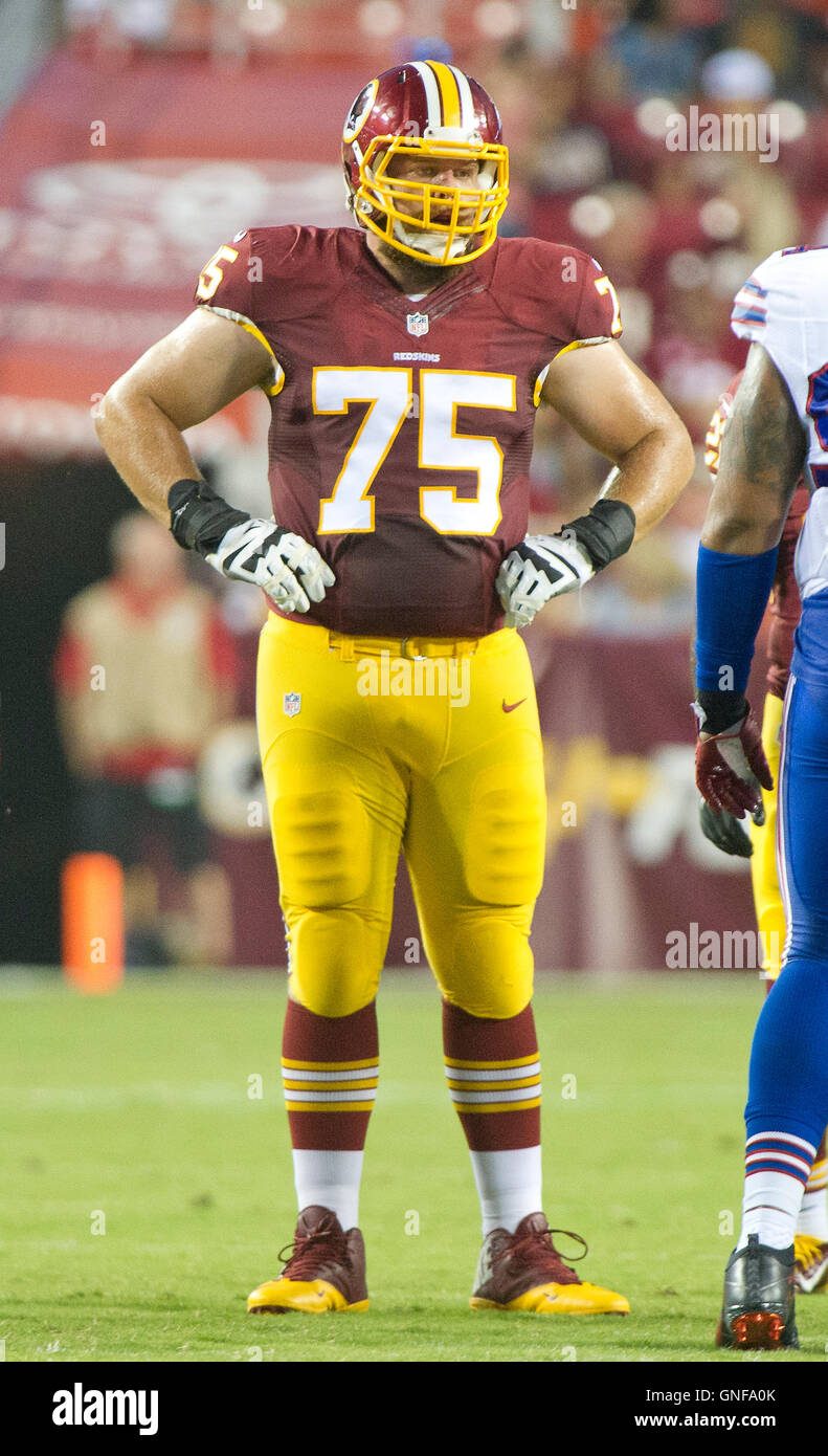 Washington Redskins offensive guard Brandon Scherff (75) looks over the ...