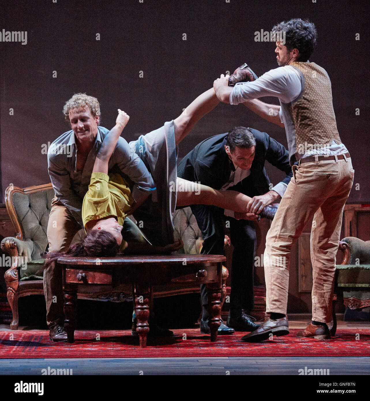 Hamburg, Germany. 30th Aug, 2016. Actors (L-R Yannick Greweldinger ...