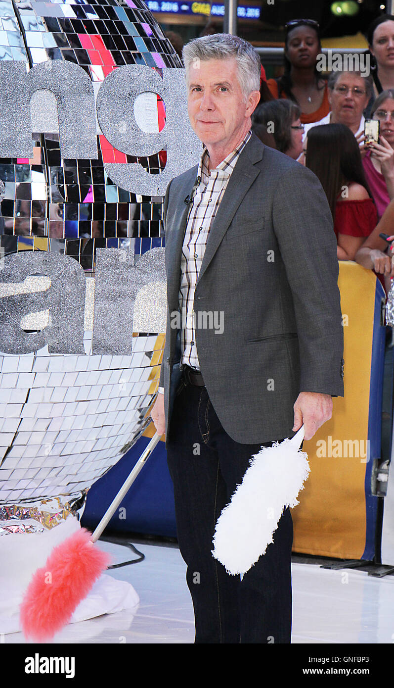 NEW YORK, NY-August 29: Tom Bergeron at Good Morning America to talk ...