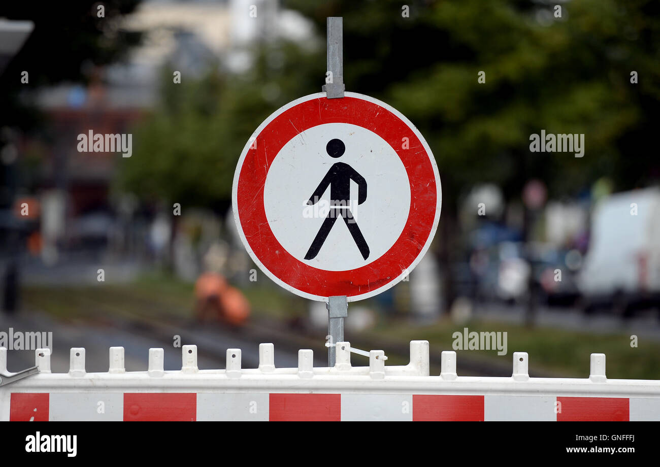 Allowed to pass hi-res stock photography and images - Alamy