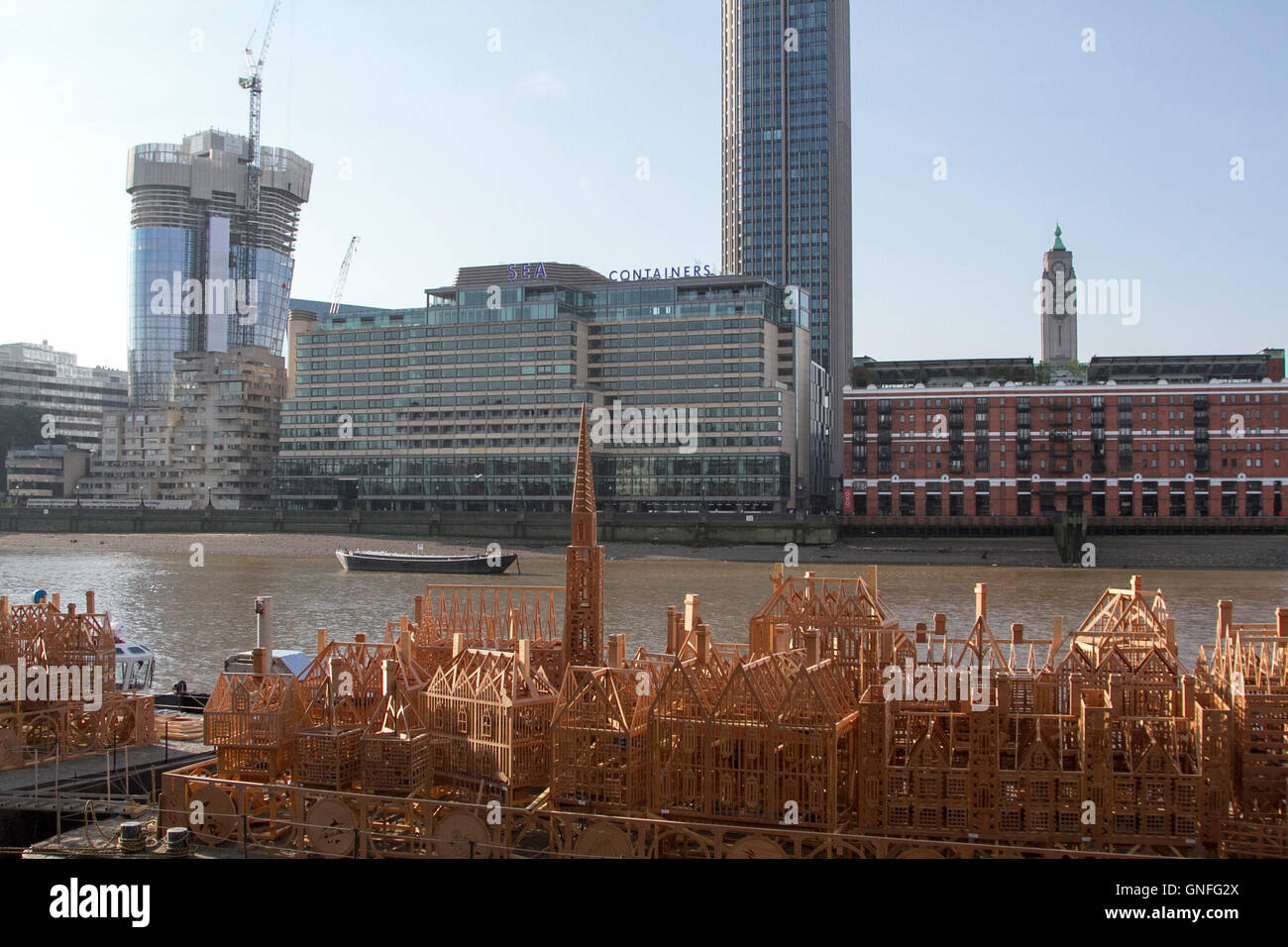 Thomas farriner great fire of london hi-res stock photography and ...