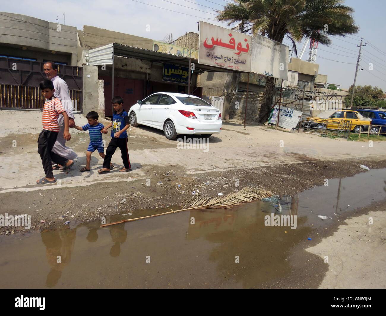 Bomb vest hi-res stock photography and images - Alamy