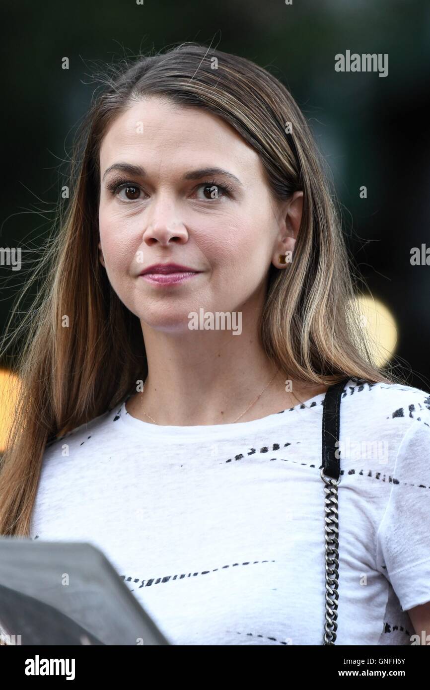 New York, NY, USA. 30th Aug, 2016. Sutton Foster, on the set of Younger ...