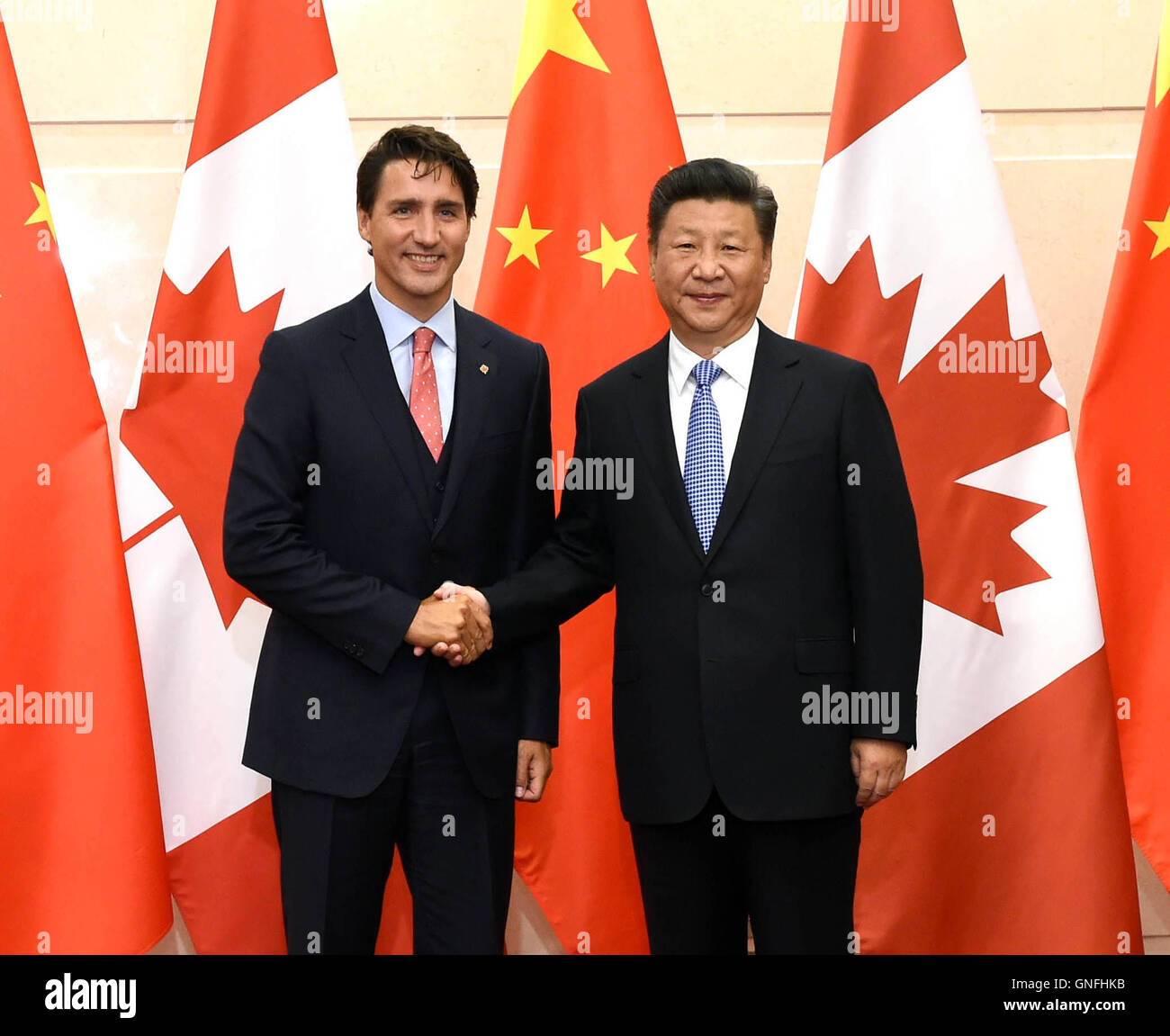 Beijing, China. 31st Aug, 2016. Chinese President Xi Jinping (R) meets ...