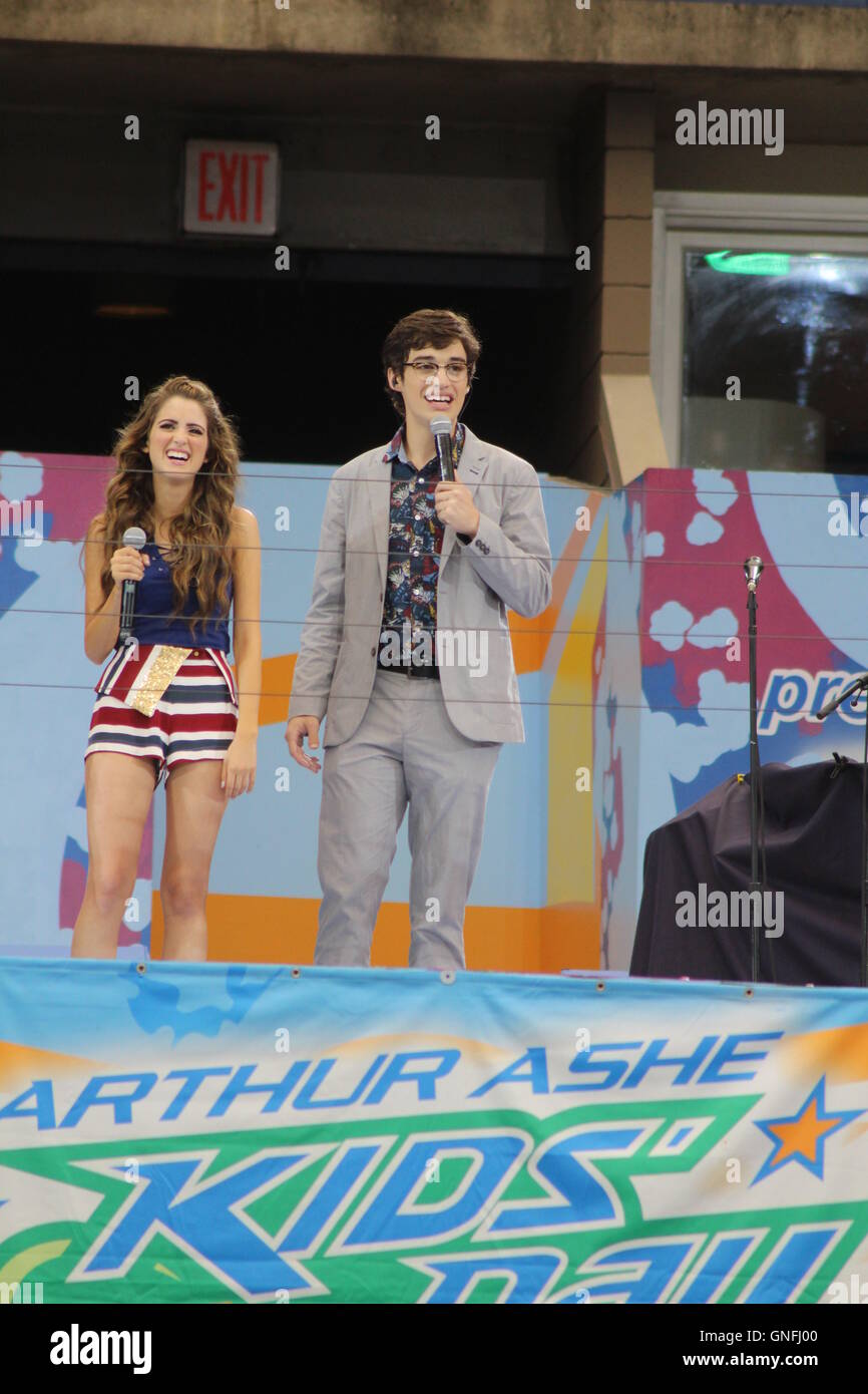 New York, New York, USA. 31st Aug, 2016. L -R LAURA MARANO JOEY BRAGG ...