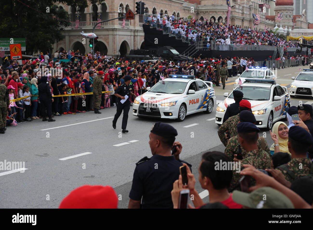 Kuala Lumpur, Malaysia. 31st August, 2016. : Mobilized police units ...