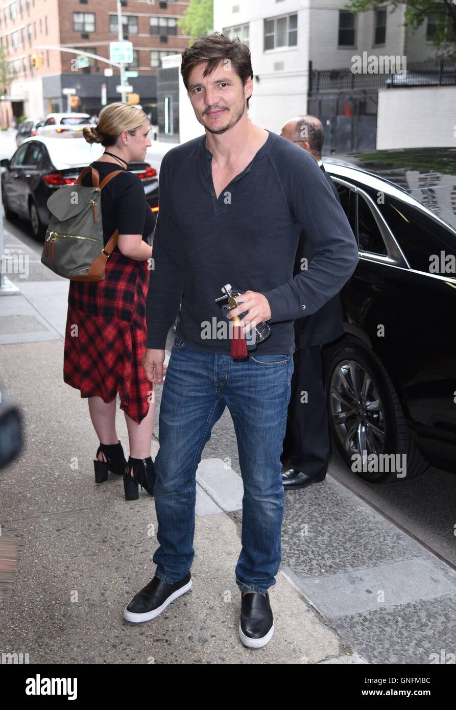 New York, NY, USA. 31st Aug, 2016. Pedro Pascal out and about for ...