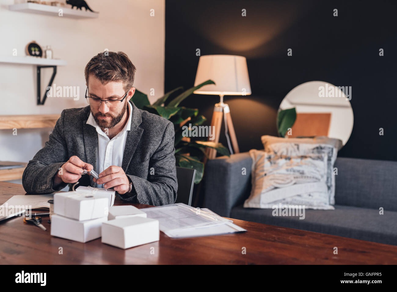 Stamp of approval hi-res stock photography and images - Alamy