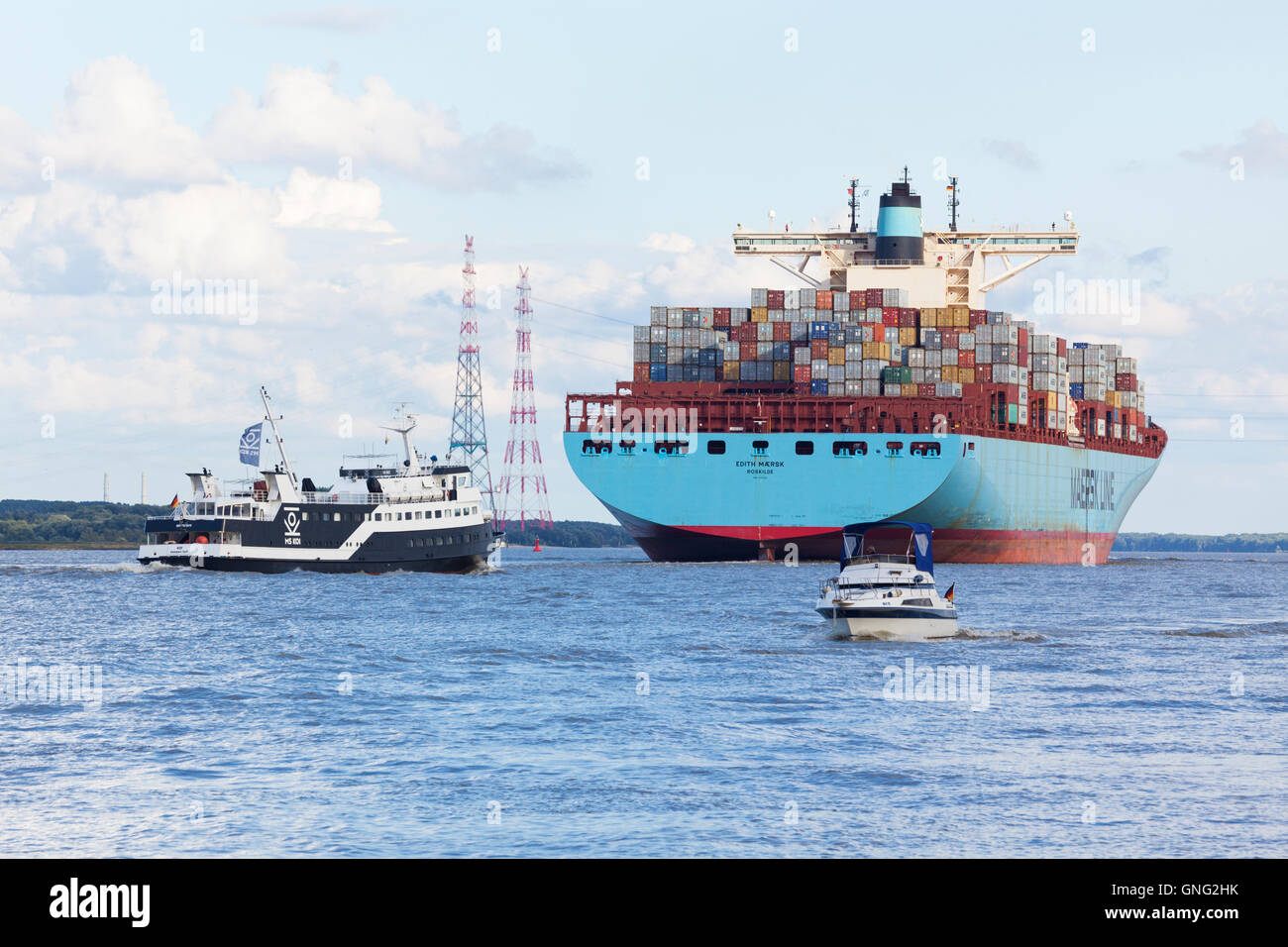 Maersk shipping container hi-res stock photography and images - Alamy