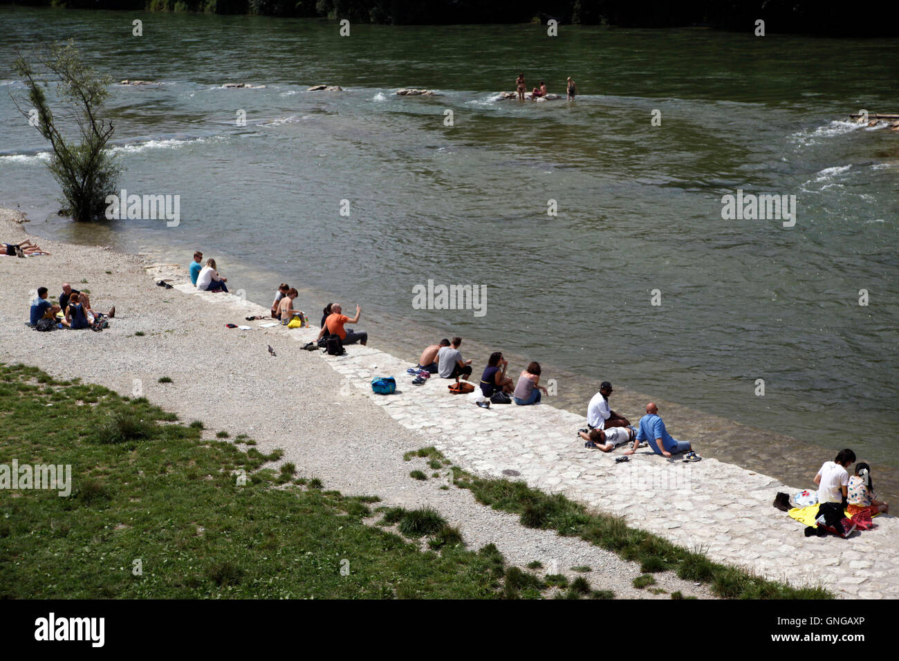 Summer at the Reichenbach bridge in Munich, 2014 Stock Photo - Alamy