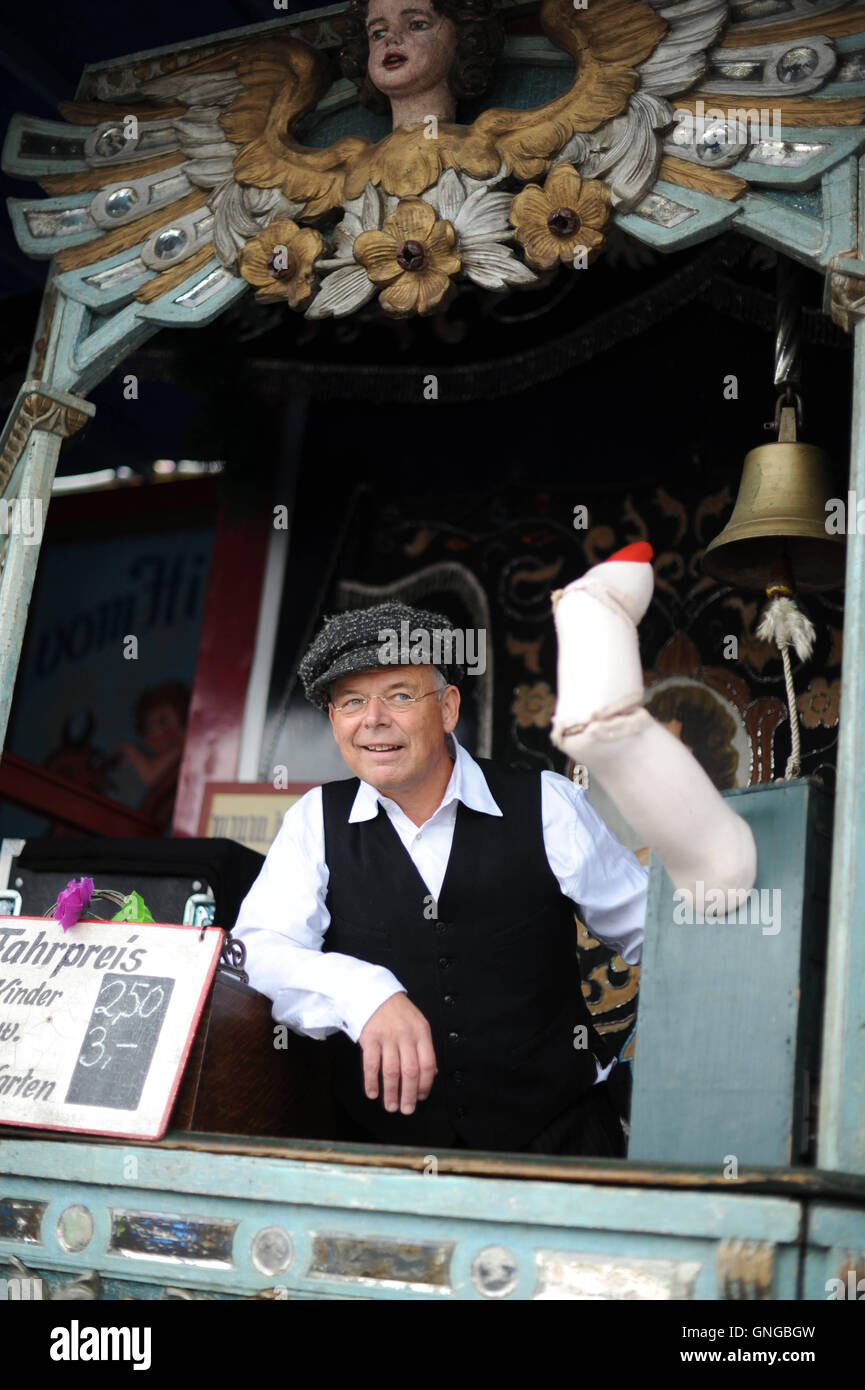 Showman oktoberfest customs hi-res stock photography and images - Alamy