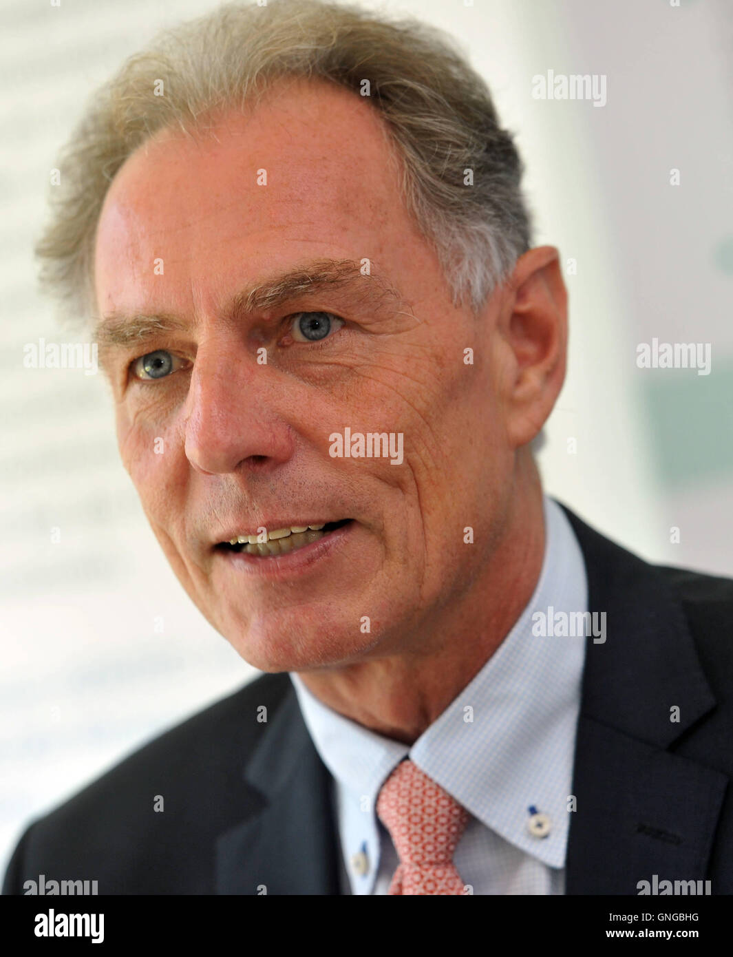 Innovation in aerospace hi-res stock photography and images - Alamy