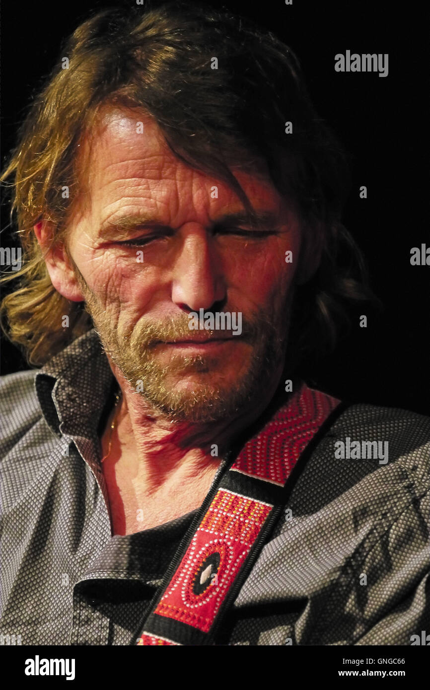 Hans system hi-res stock photography and images - Alamy