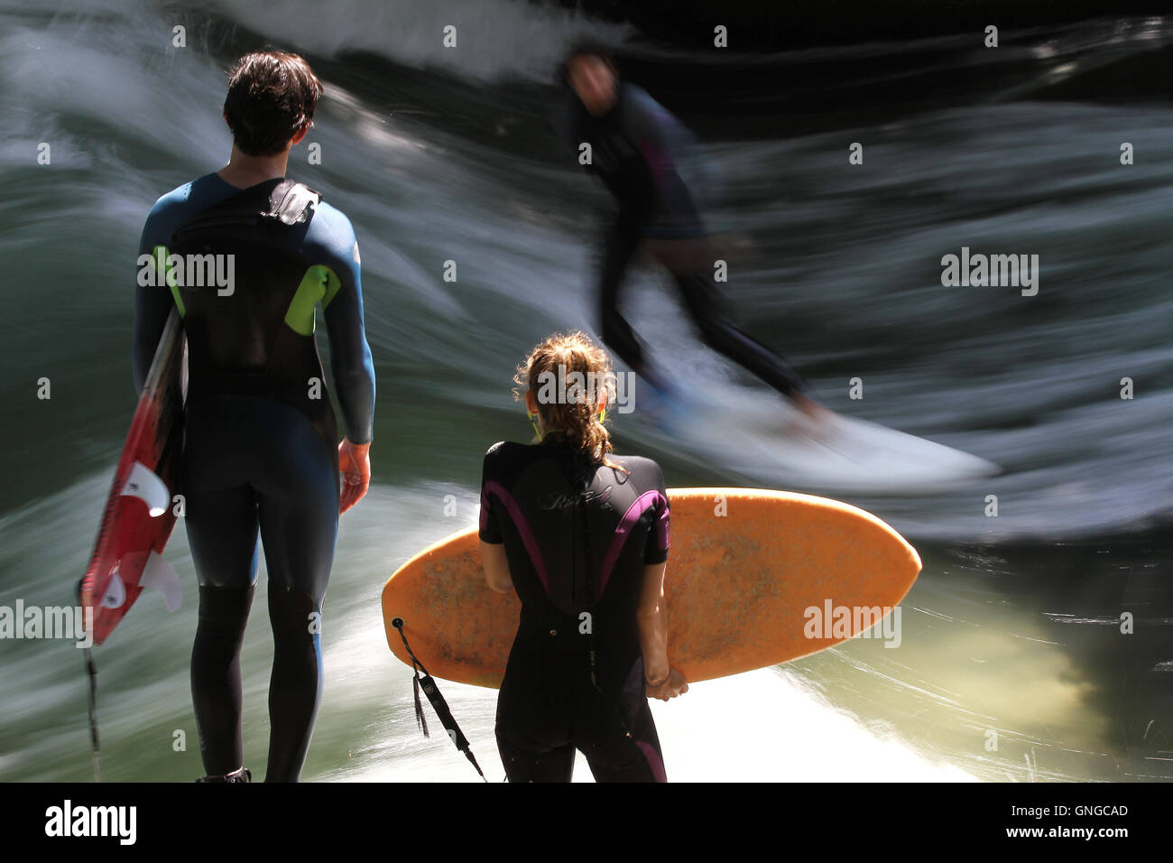 Eisbach surfers in Munich, 2014 Stock Photo - Alamy