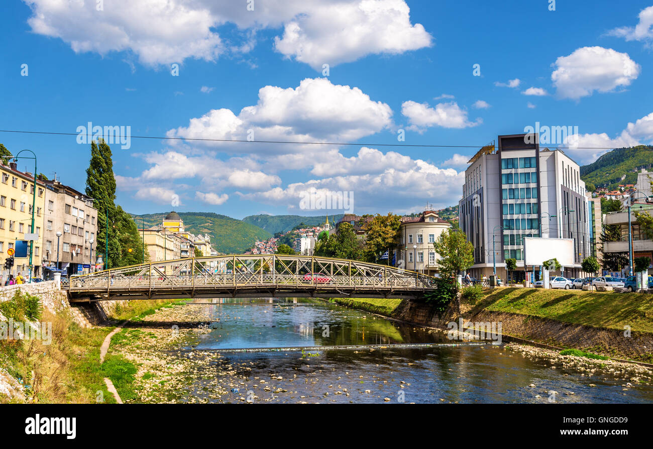 Ajfelov hi-res stock photography and images - Alamy