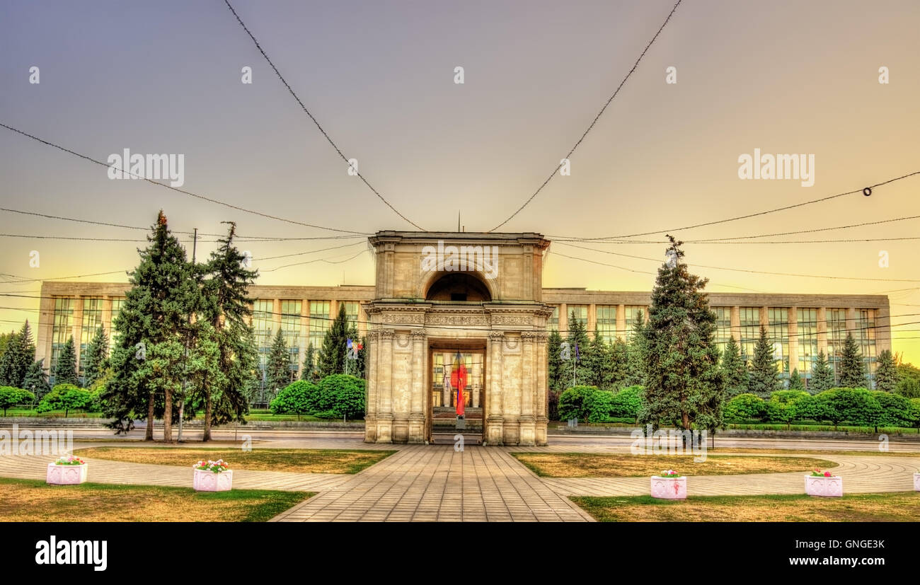 The victory arch moldova hi-res stock photography and images - Alamy