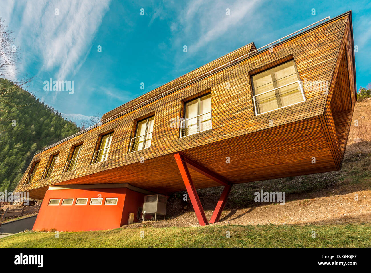 Modern house architecture hi-res stock photography and images - Alamy