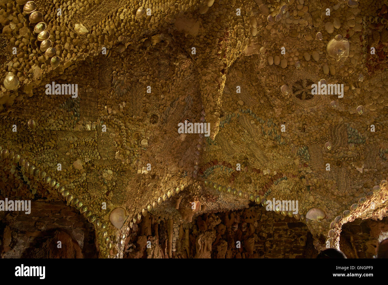 Shell grotto hi-res stock photography and images - Alamy
