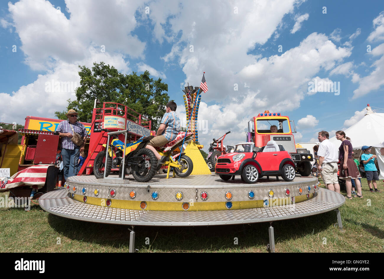 Children's roundabout ride at Cambridgeshire Steam rally and Country ...