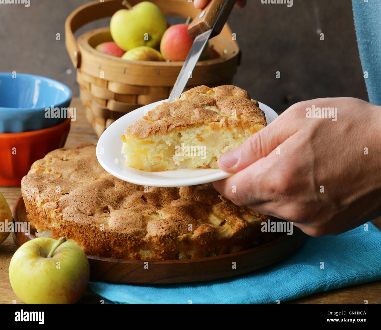 Cooking apple pie hi-res stock photography and images - Alamy