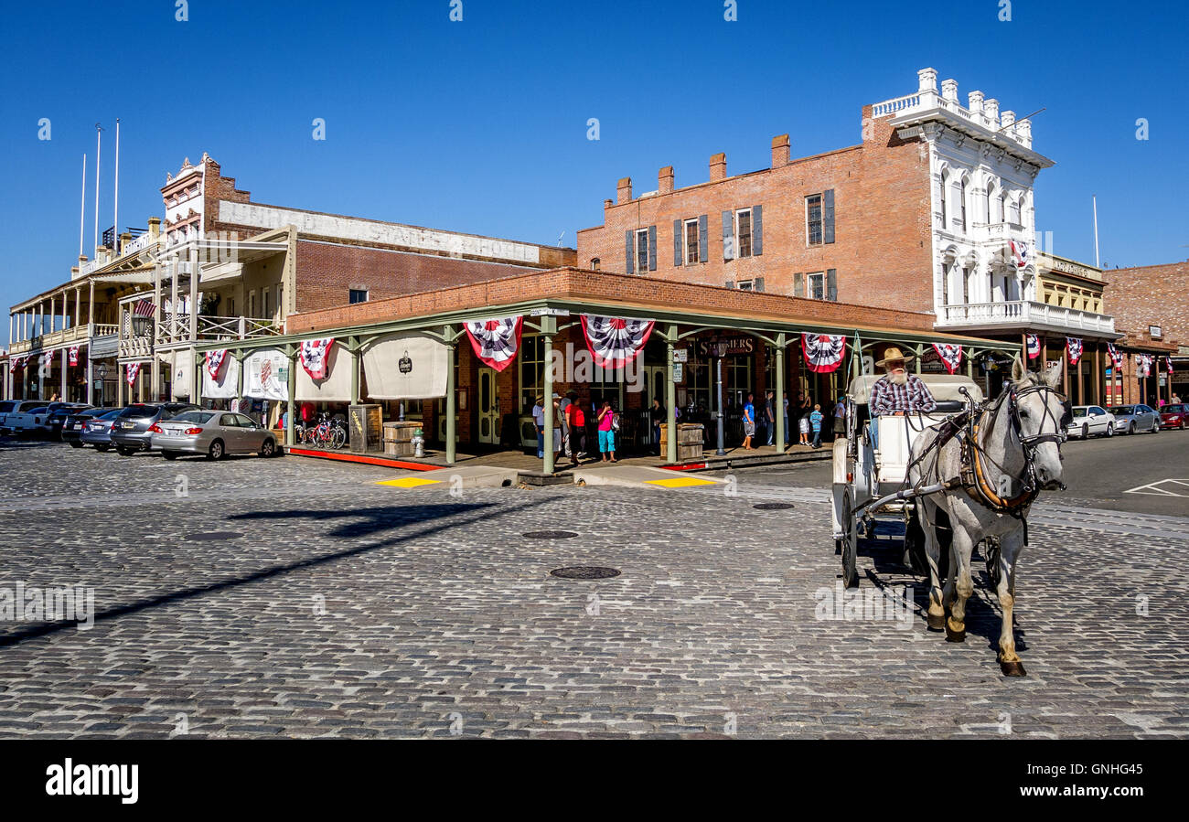 Downtown in old Sacramento Stock Photo - Alamy