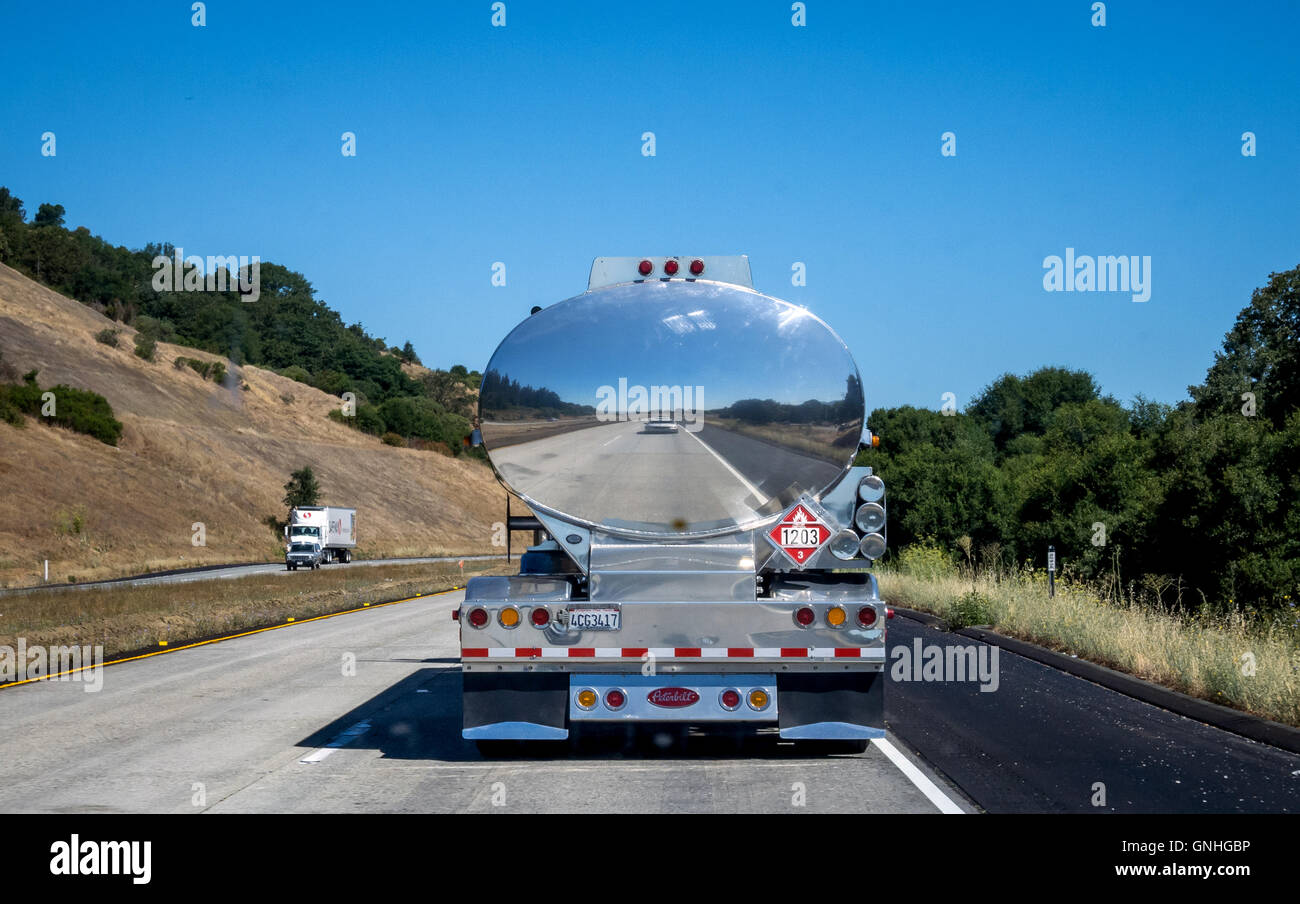 Motoring road travel hi-res stock photography and images - Alamy