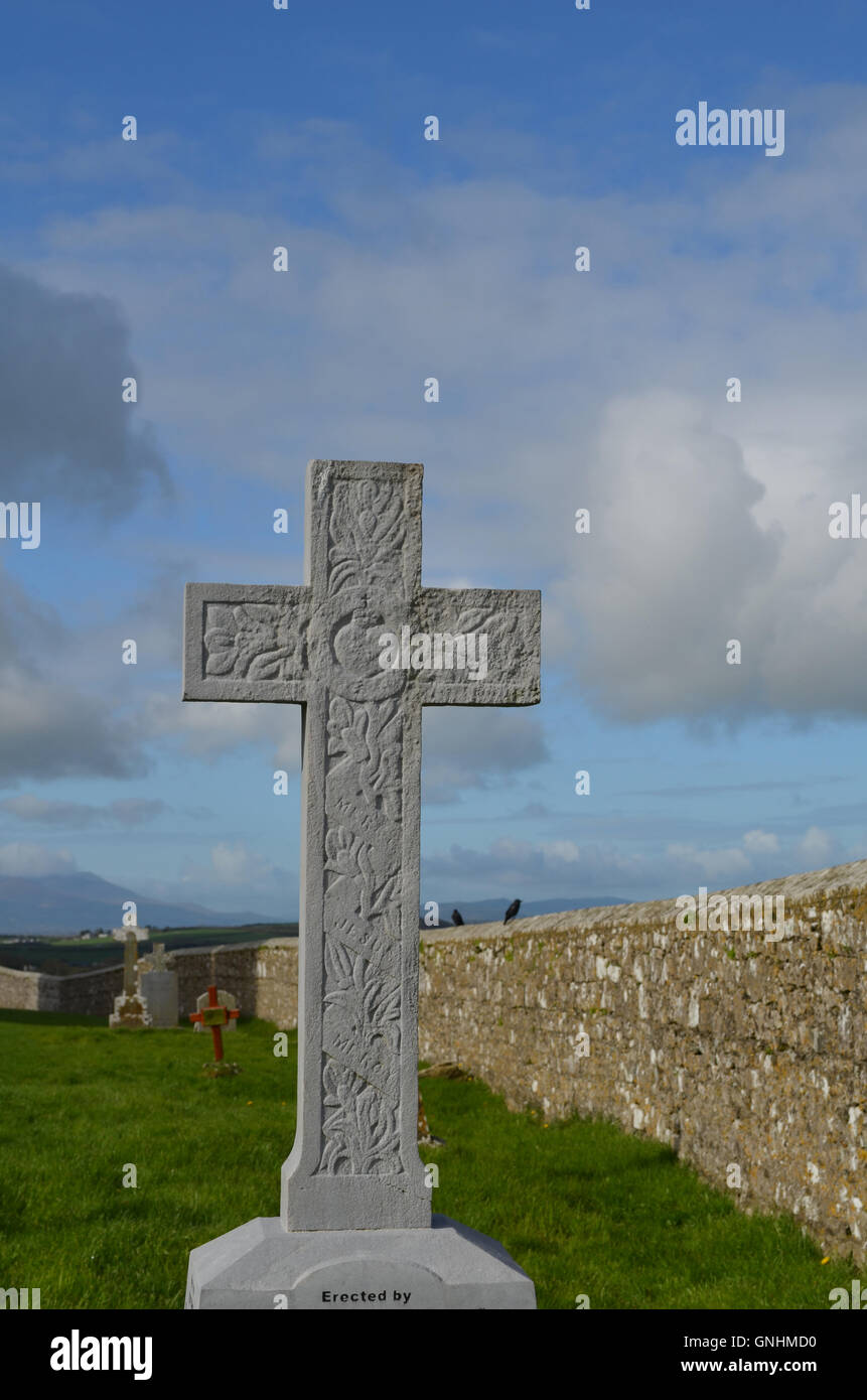 Cross marked stone hi-res stock photography and images - Alamy