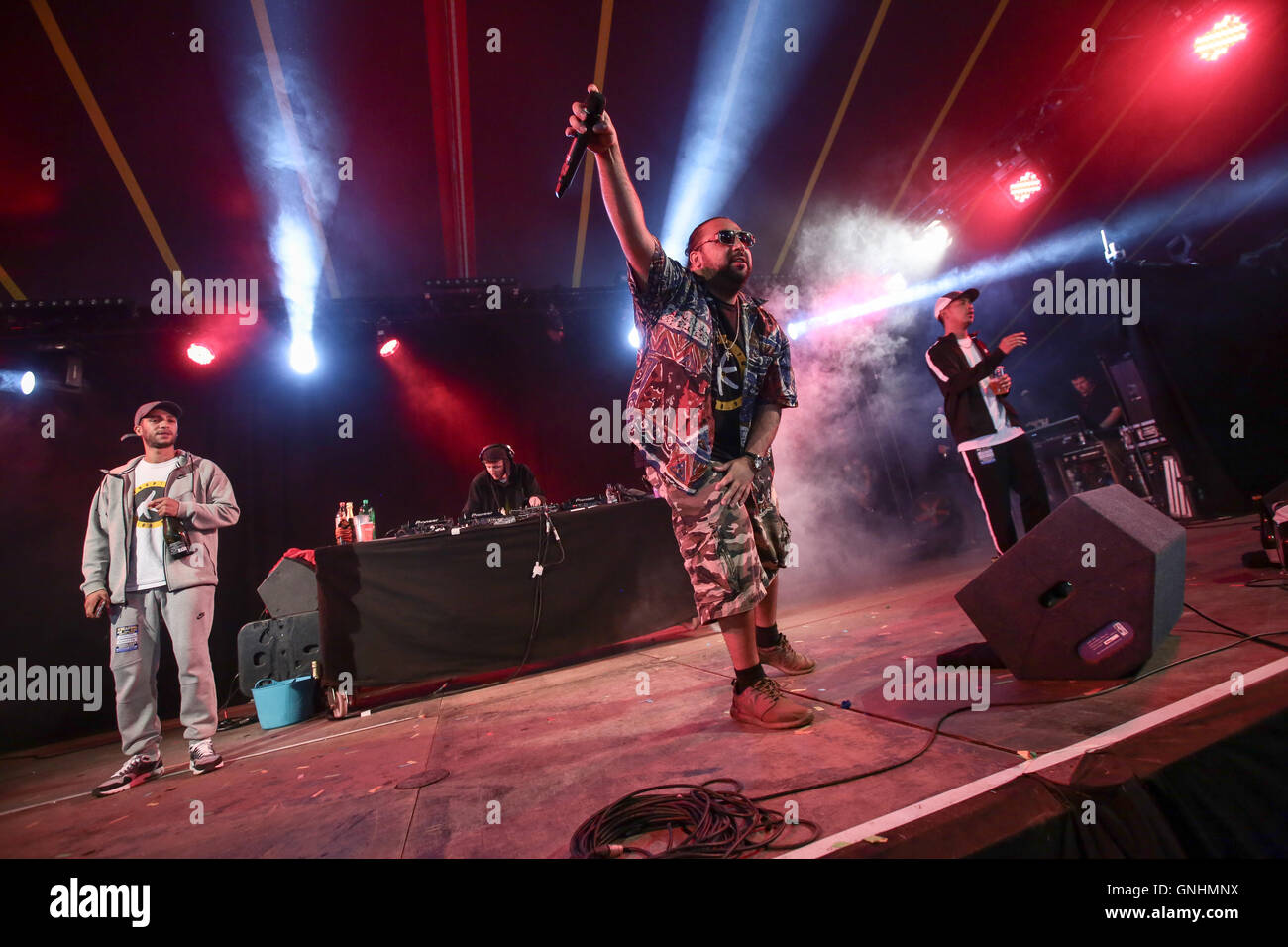 Kurupt fm hi-res stock photography and images - Alamy
