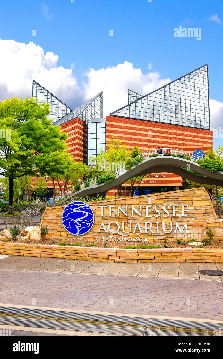 The welcome sign outside the Tennessee Aquarium building in Chattanooga ...