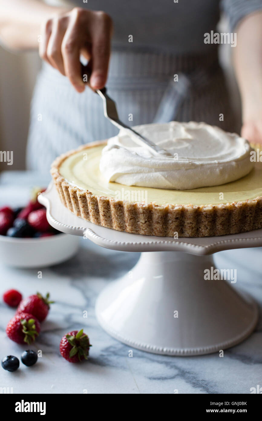 No bake raw vegan hi-res stock photography and images - Alamy