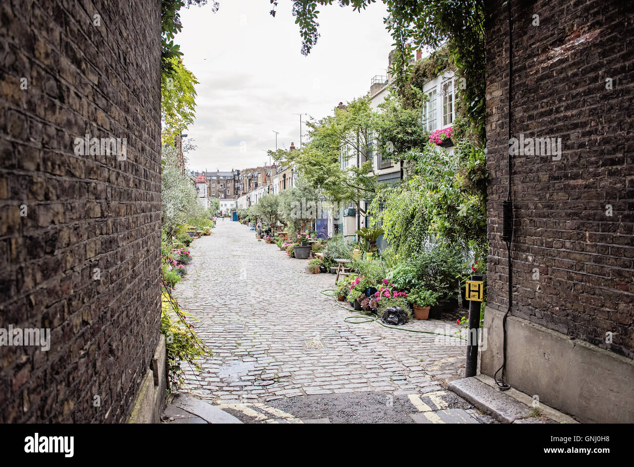 Alleyway london hi-res stock photography and images - Alamy