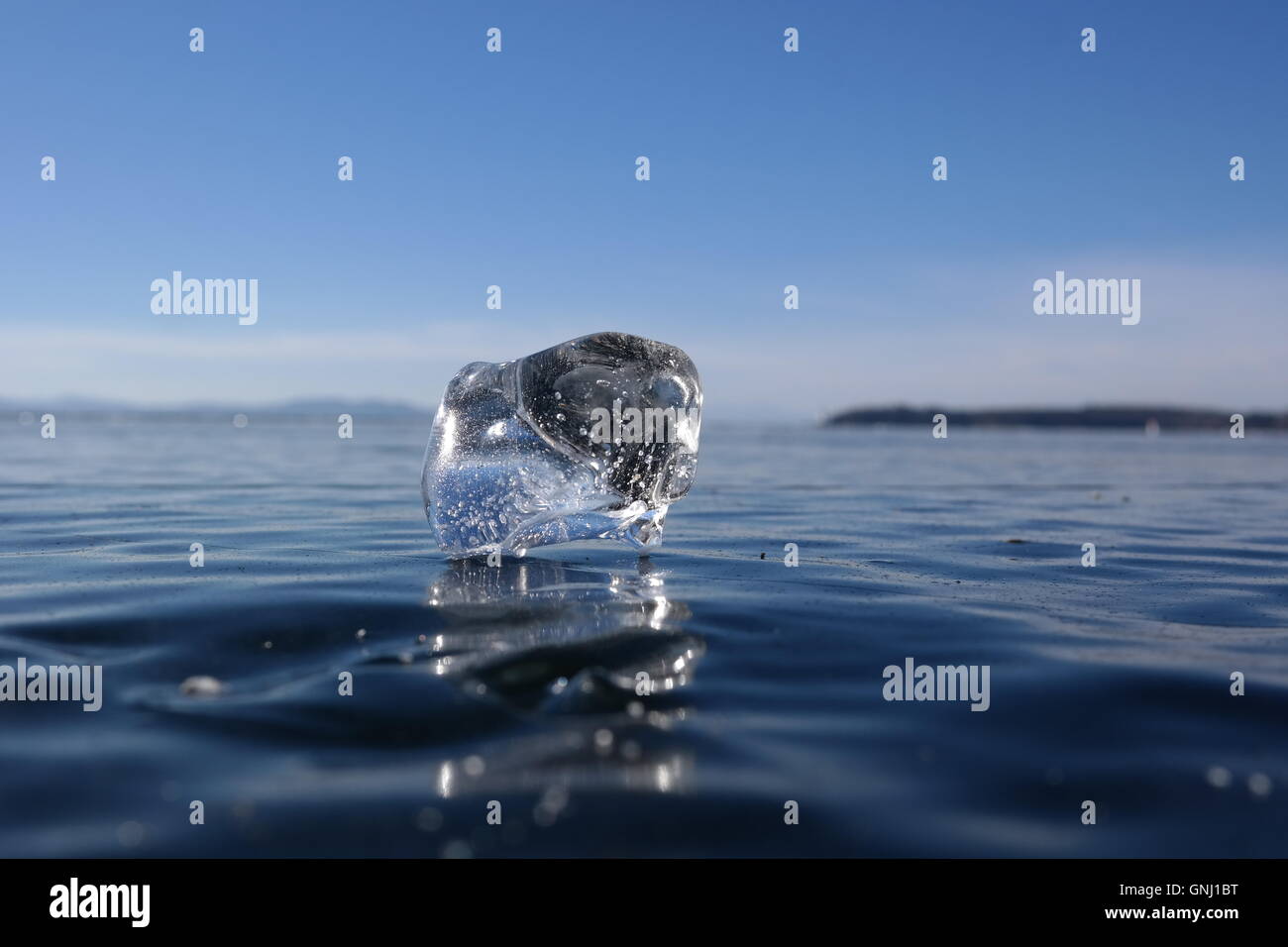 Ice floating in water hi-res stock photography and images - Alamy